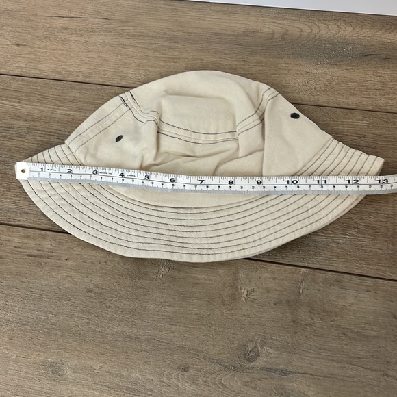 Urban Outfitters | Accessories | New Mens Urban Outfitters Cream ...